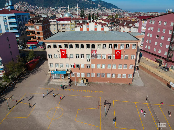 Ortaokul Mehmet Akif Ersoy Ortaokulu, Altınordu, foto