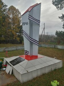 Воинам, павшим в Великой Отечественной войне (Lesnaya ulitsa No:2, selo Yukseyevo), anıt, heykel  Krasnoyarski krayından