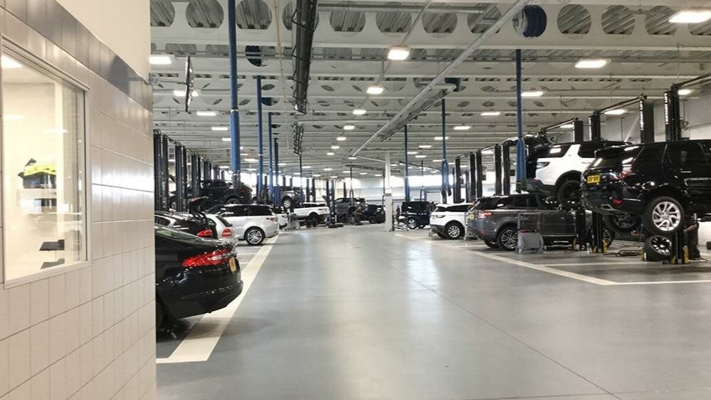 Otomobil satış galerileri Land Rover Service Centre Houghton-le-Spring, İngiltere, foto