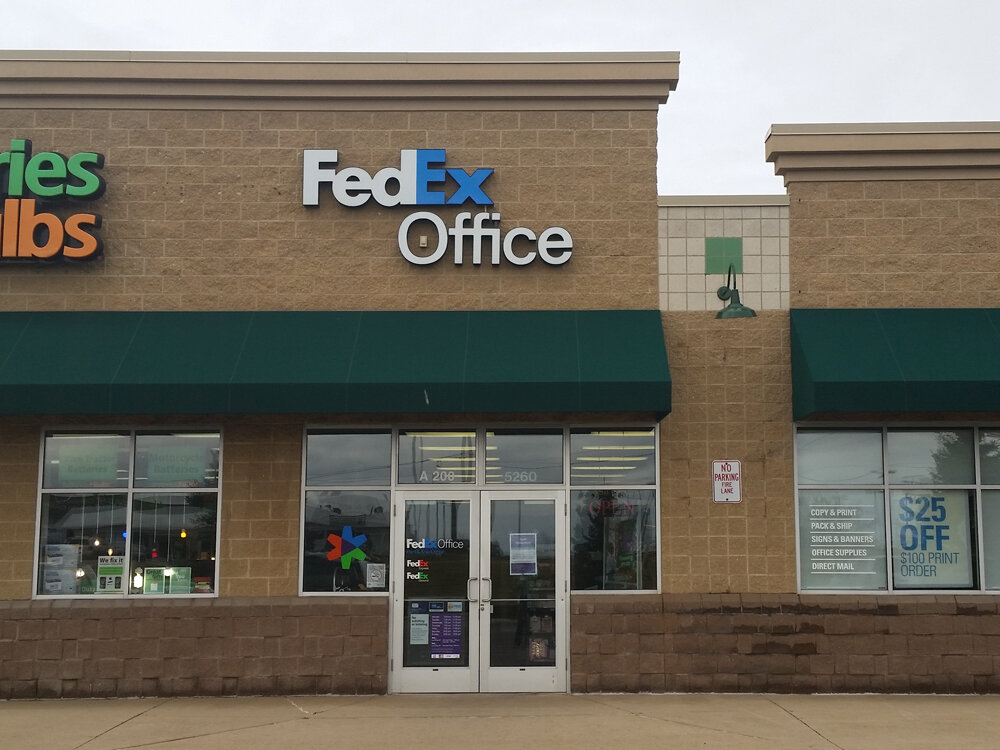 Fotokopi dükkanları FedEx Office Print & Ship Center, İllinois, foto