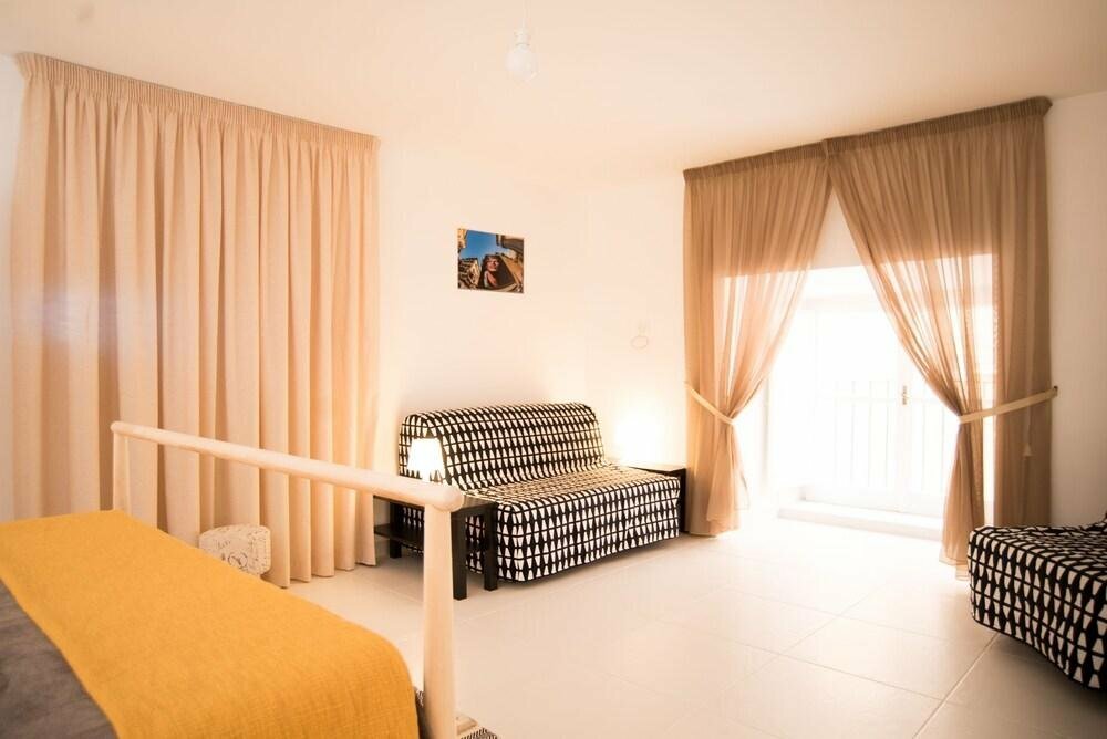 Otel Casa Napoletana Alighieri, Napoli, foto