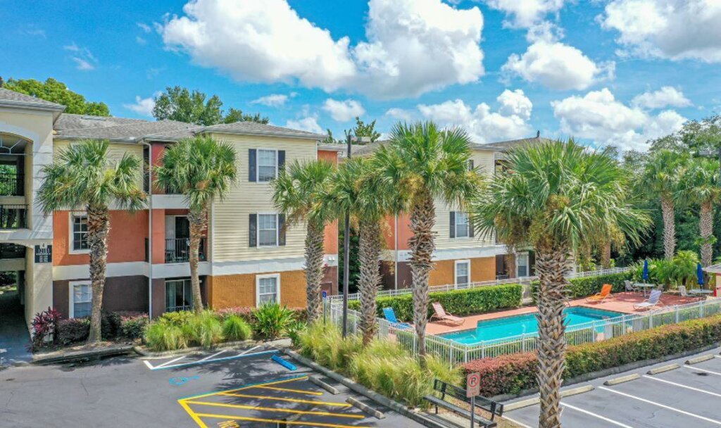 Yurtlar College Station, Orlando, foto