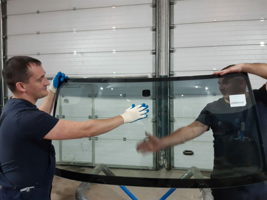 Otomobil camları Fuyao Glass, Novosibirsk, foto