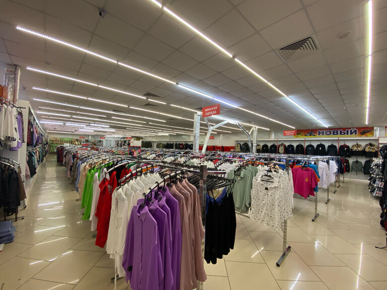 Giyim mağazası Novy mir, Novosibirskaya oblastı, foto
