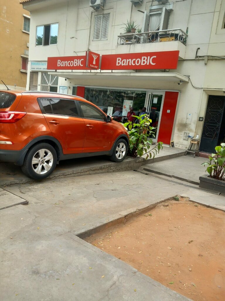 Banka Bic, Loanda, foto