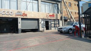 Bueno Street Food (Qaraýylbek Qazıev kóshesі No:50/1), fast food  Çimkent'ten (Şımkent'ten)