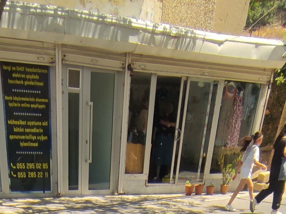 Giyim mağazası Paltar Mağazası, Bakü, foto