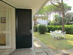 Villa Bibione Pineda Ville Verdi D23 by Beahost Rentals (Venice, Via degli Amaranti), otel  İtalya'dan