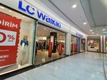 LC Waikiki (Azadliq Avenue No:15А/4), giyim mağazası  Bakü'den