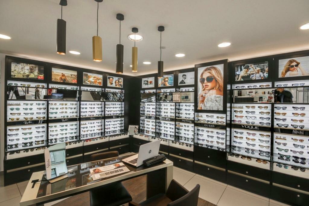 Optik Alain Afflelou Opticien, Aurillac, foto