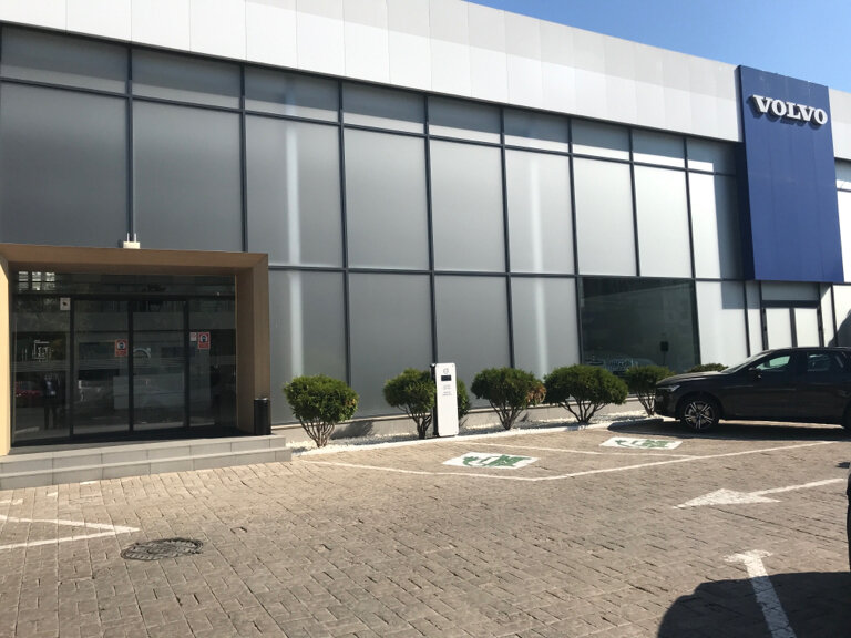 Otomobil satış galerileri Volvo DAAC Hermes, Kişinev, foto