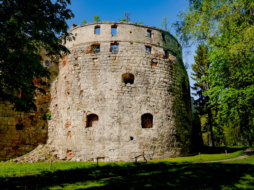 Turistik yerler Бережанский замок, Berezhani, foto