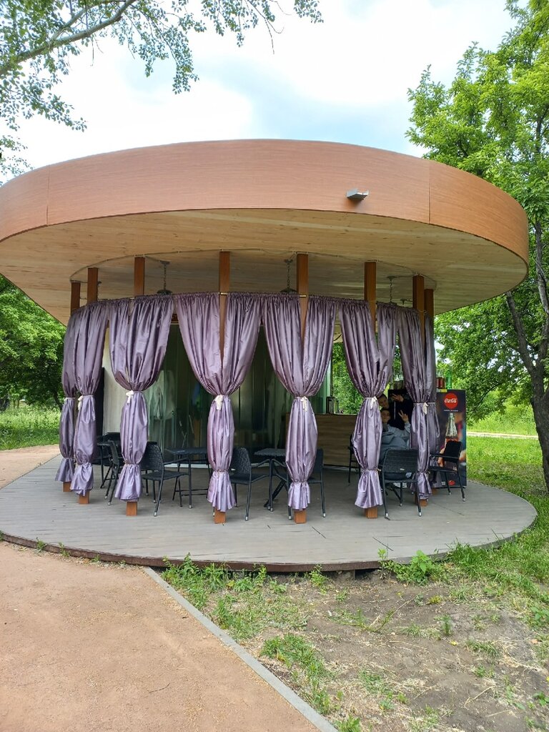 Kafe У колеса, Otradny, foto