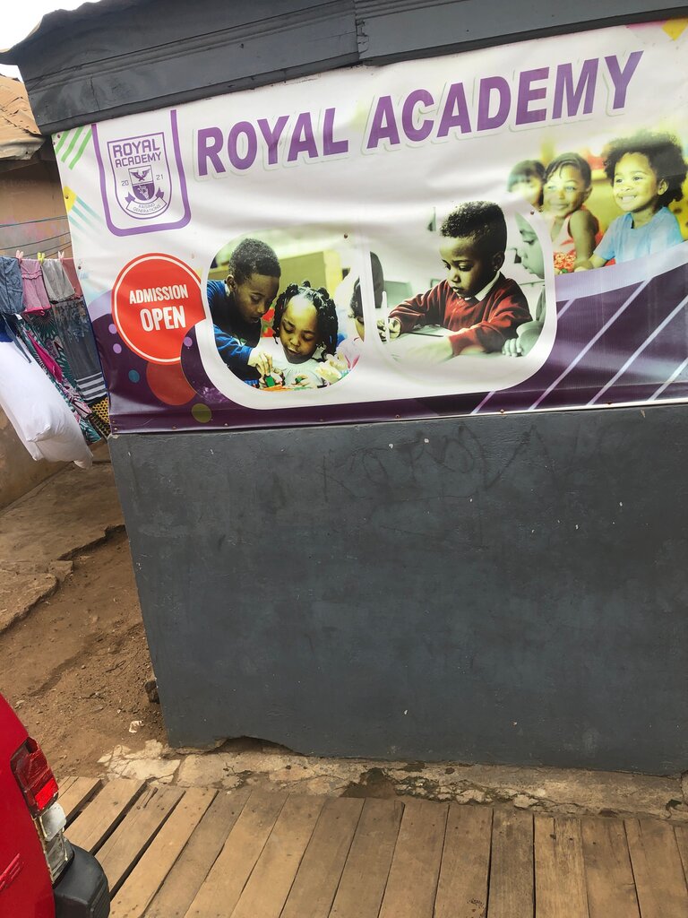 Ortaokul Royal academy, Dünya, foto