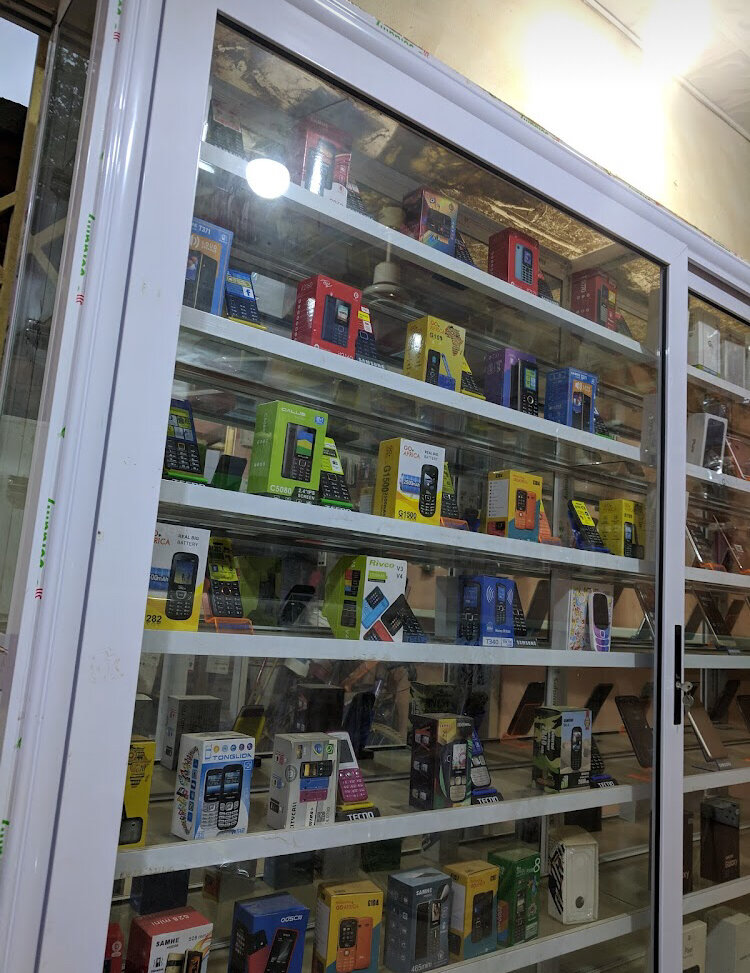 Elektronik eşya mağazaları Amg Gadgets House, Kumasi, foto