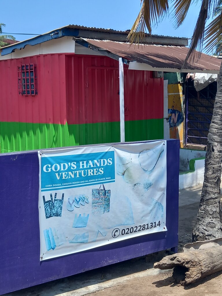 Giyim mağazası Gods hands ventures, Dünya, foto