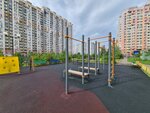 Sports ground (Moscow Region, Krasnogorsk, Pavshinskaya Poyma Subdistrict, 4th Subdistrict, Pribrezhniy Residential Complex), spor alanı  Krasnogorsk'tan