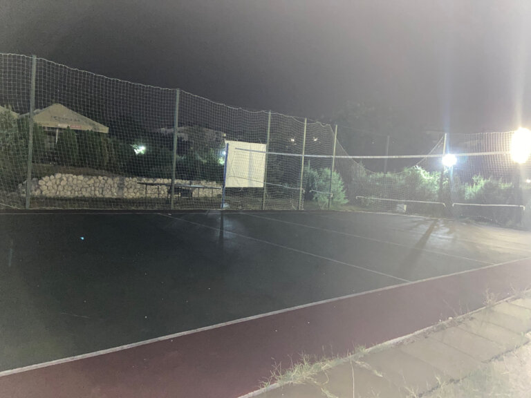 Spor alanı Футбольное поле, Sevastopol, foto