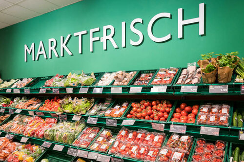 Toptan et ürünleri Edeka Blank in Jemgum, Ditzum und Leer, Aşağı Saksonya, foto