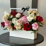 Antheia Flowers (Hamouda Bin Ali Al Dhaheri Street No:59), çiçekçiler  Abu Dabi'den