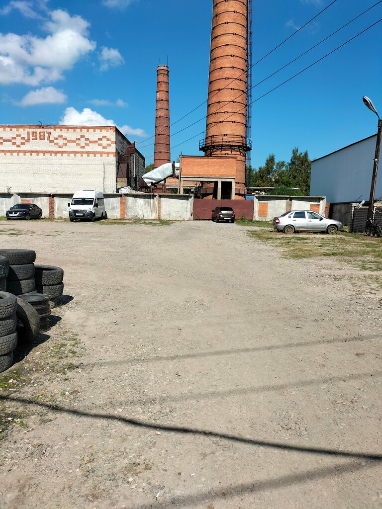 Otoparklar Parking lot, Kineşma, foto
