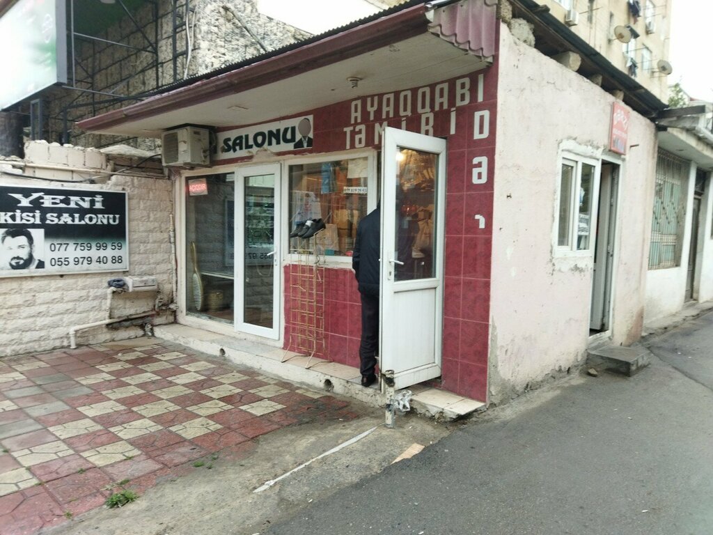 Ayakkabı tamiri Ayaqqabı Təmiri, Bakü, foto