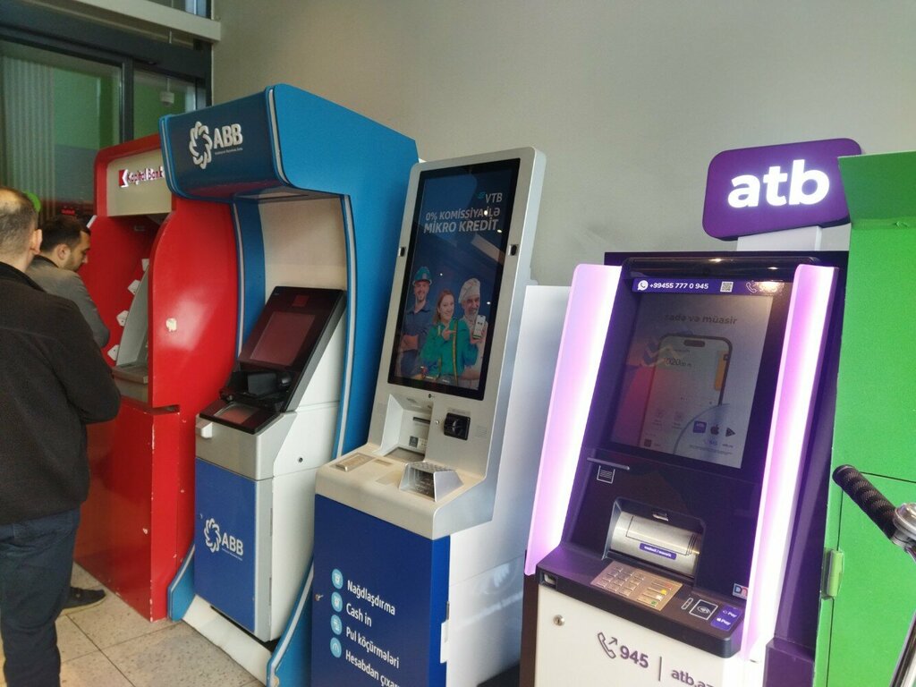 ATM'ler Atb, Bakü, foto