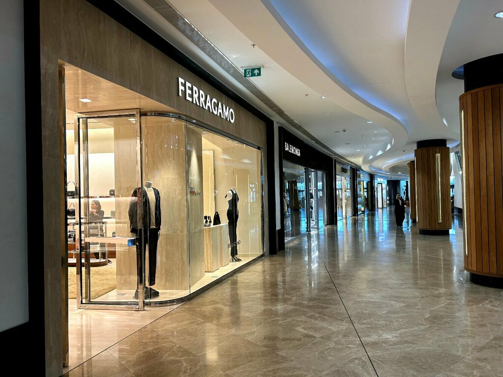 Giyim mağazası Ferragamo, Bakü, foto