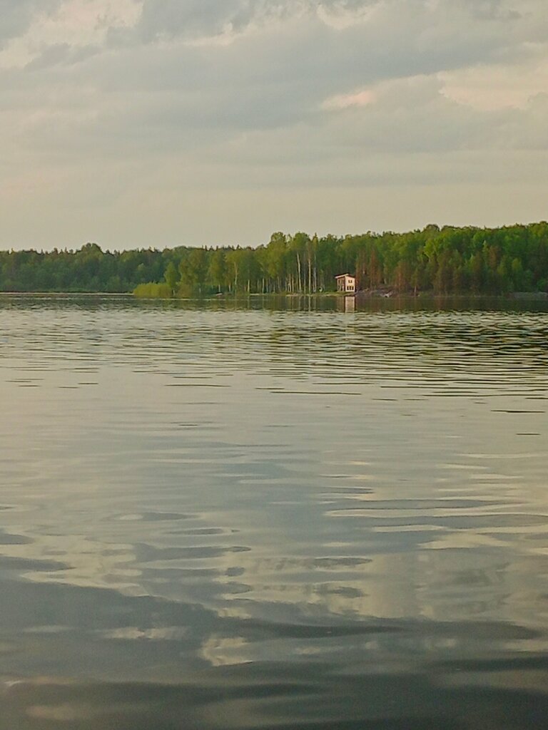 Kiralama noktası Аренда лодок, Saint‑Petersburg ve Leningradskaya oblastı, foto