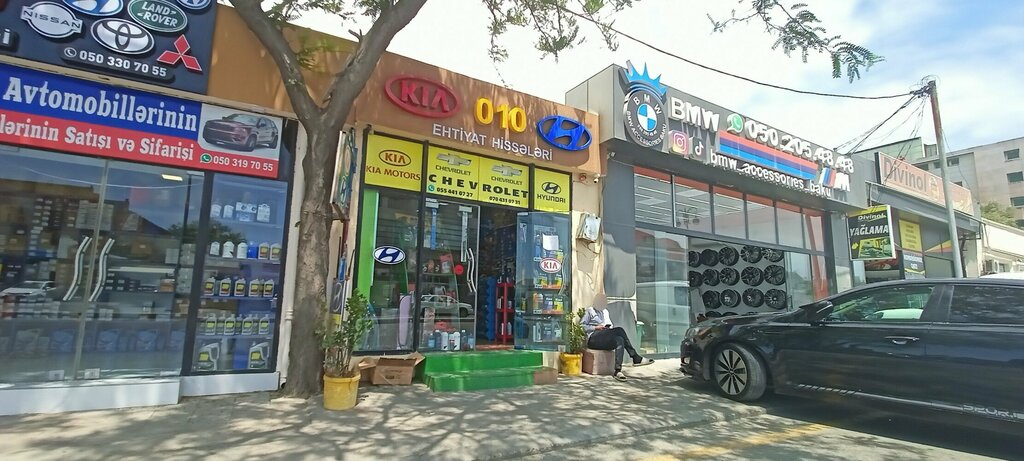 Oto aksesuarları 010 Ehtiyat hissələri, Bakü, foto