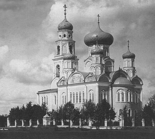Ortodoks kiliseleri Руины храма Преображения Господня в Корчеве, Tverskaya oblastı, foto