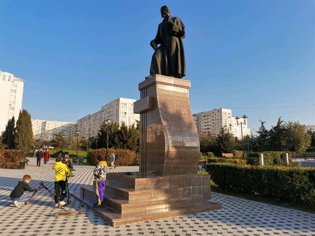 Anıt, heykel Тарас Григорович Шевченко, Sevastopol, foto