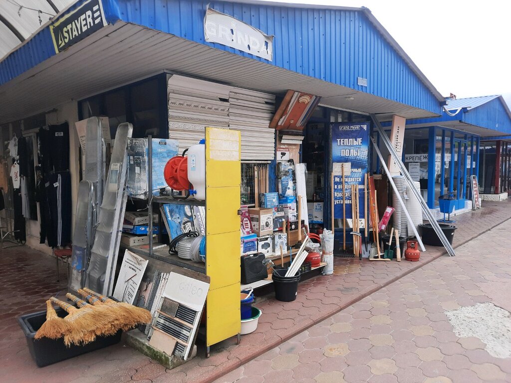 Bahçe ekipmanları ve teknolojileri Magazin instrumentov, Soçi, foto