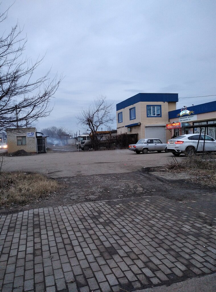 Alkolsüz içecekler Пиво, воды, соки, Mineralniye Vodi, foto