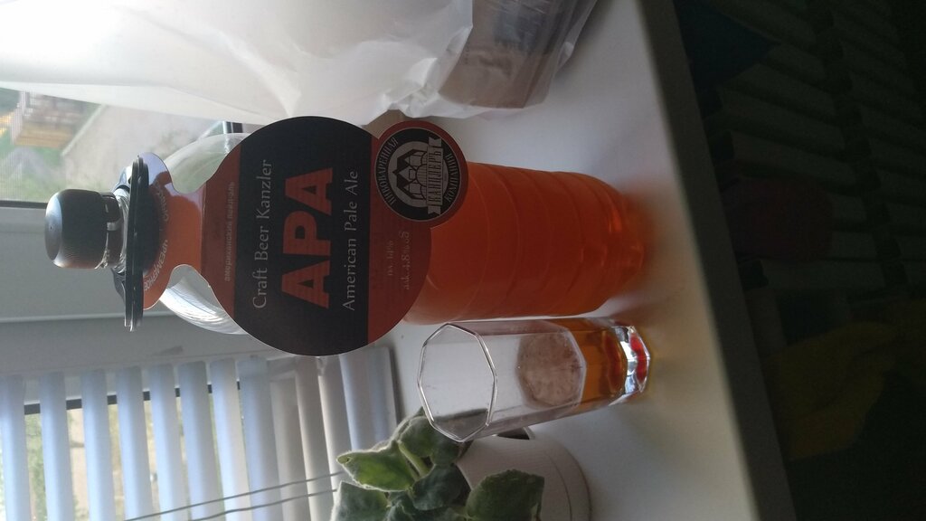 Bira dükkanı Khmel'naya Milya, Voronejskaya oblastı, foto