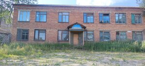 Гостиница (ulitsa Krylova No:10, selo Kizner), otel  Udmurtiya'dan