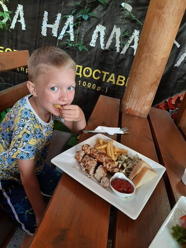 Düğün, toplantı salonu Kafe-shashlychnaya Mangal-House, Yeysk, foto