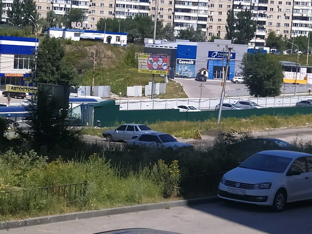 Otoparklar Автостоянка на Антонова, Saratov, foto