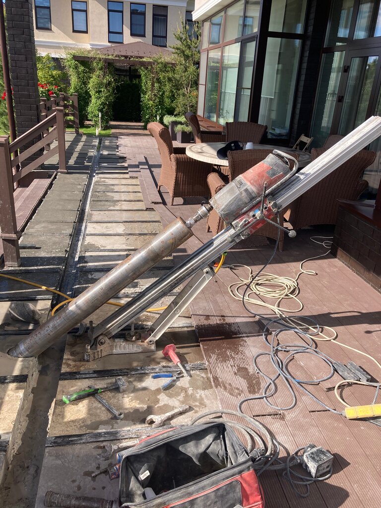 Elmas kesme Proalmazbur, Moskova, foto