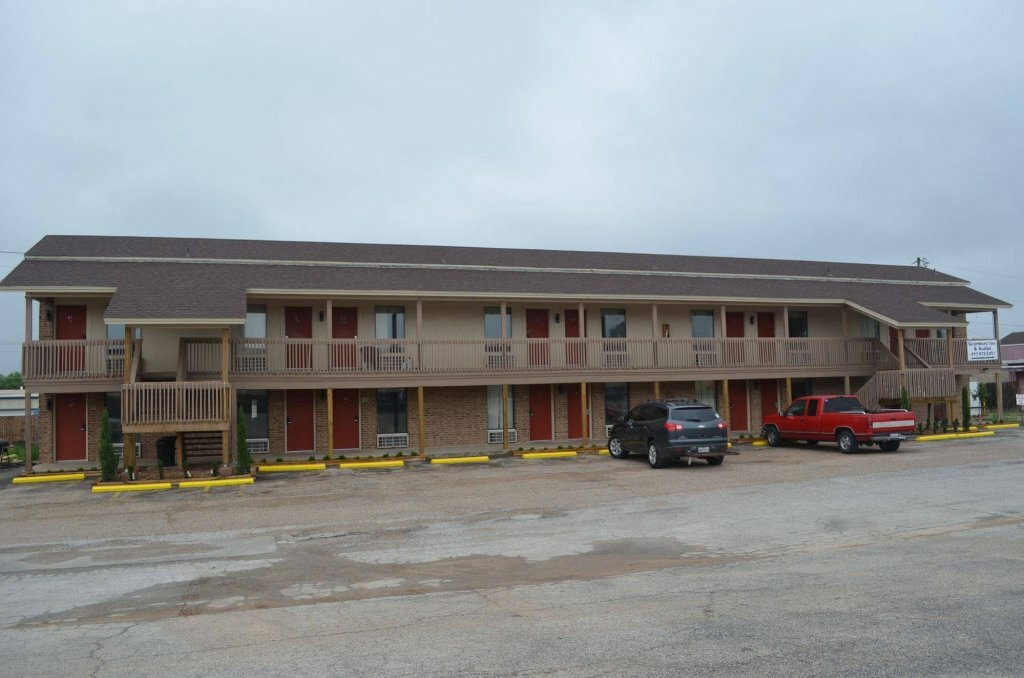 Otel Granbury Inn & Suites, Granbury, foto