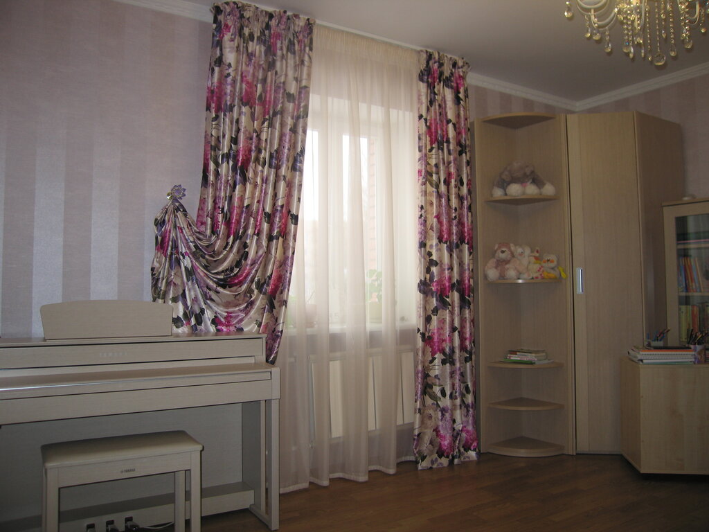 Perde ve korniş üreticileri Curtain Salon, Bronnitsy, foto
