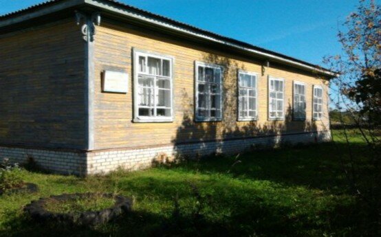 Ortaokul Maymerskaya osnovnaya obshcheobrazovatelnaya shkola Mou, Yaroslavskaya oblastı, foto