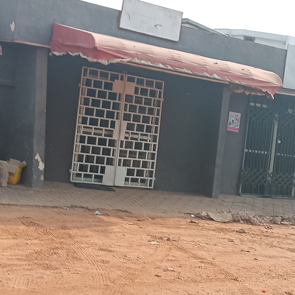 Kuaförler Chizo Hair And Nails Studio, Akra, foto