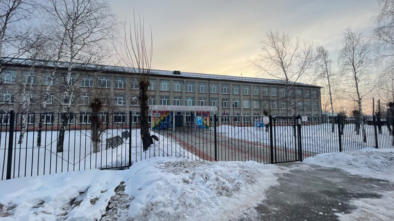 Ortaokul Средняя общеобразовательная школа № 1, Sverdlovskaya oblastı, foto