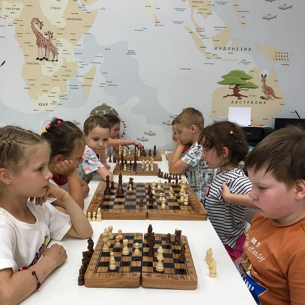 Özel okul Бенефит, Surgut, foto