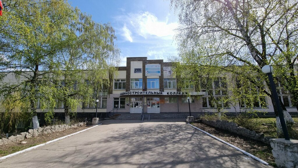 Yüksekokul Engineering College, building № 1, Samara, foto