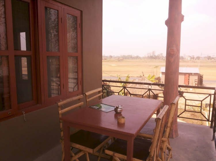 Otel River Bank Inn, , foto