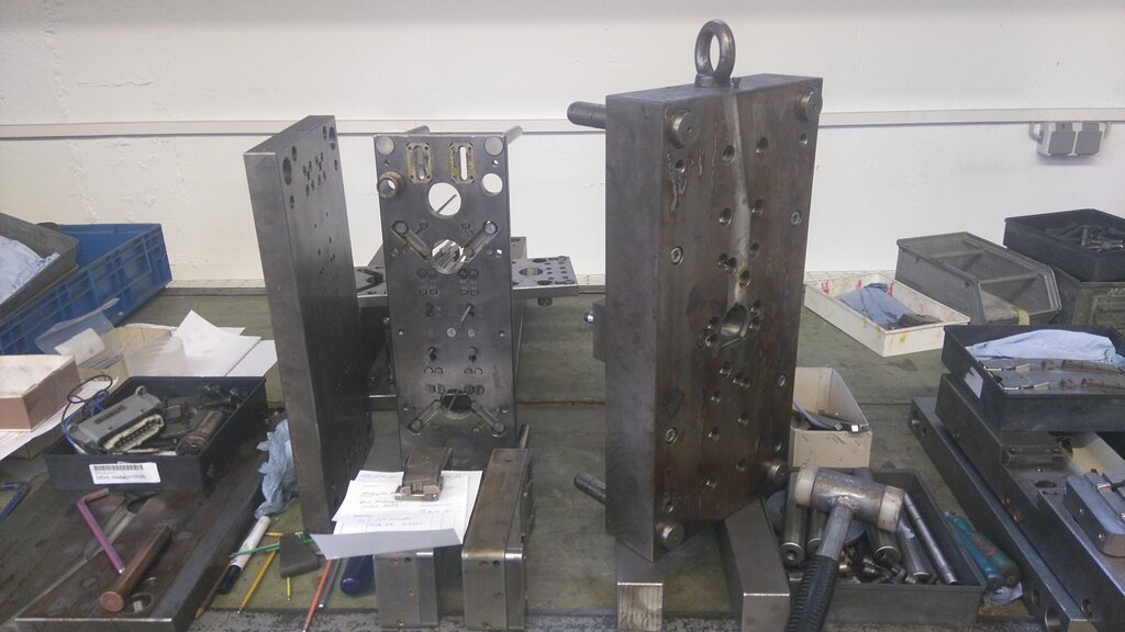 Endüstriyel alet üreticileri Diehl Werkzeugbau Seebach GmbH, Thüringen, foto
