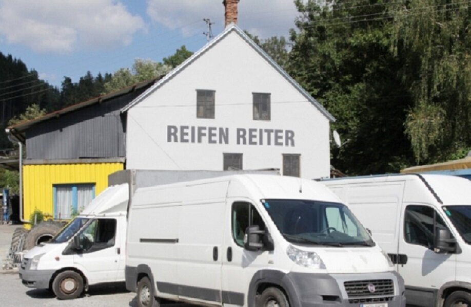 Jant ve lastikçiler Reifen Reiter Kg, Steiermark, foto
