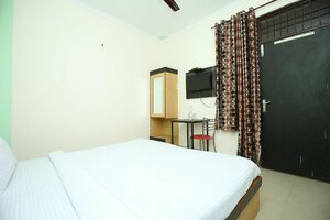 Spot On 38121 Sunshine Lodge (Union Territory of Chandigarh, Chandigarh, Dariya Reserved Forest), otel  Çhandigarh'tan